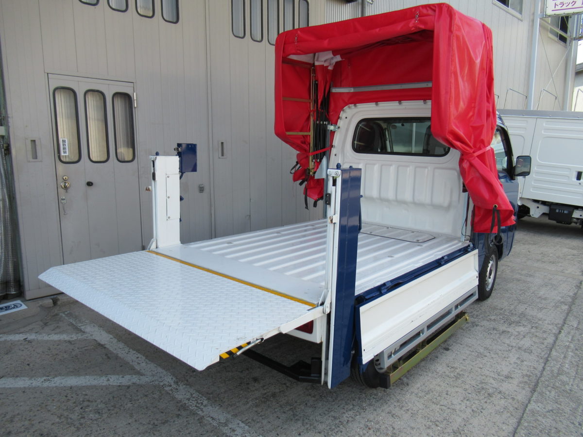 アコーディオン式幌架装 制作実績 株式会社武田商会